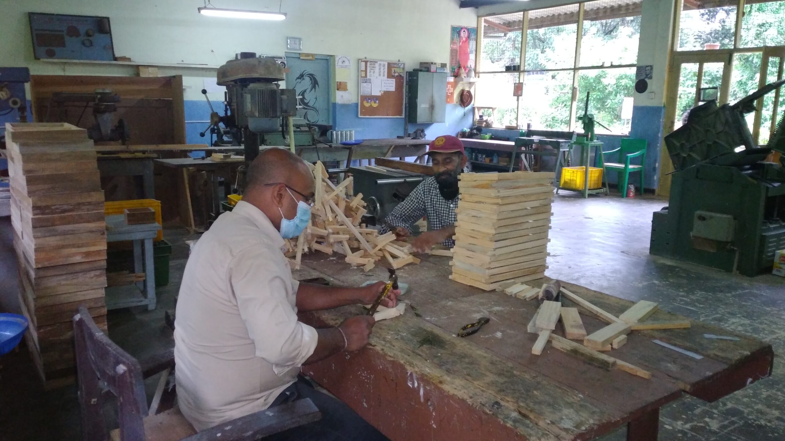 ETC-Bee_development_unit - si - Department of Agriculture Sri lanka